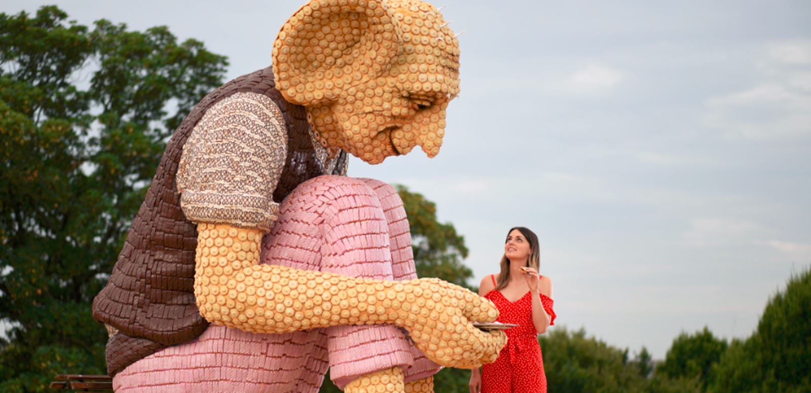 Mr Kipling unveils life-sized BFG statue made of cakes - IPM Bitesize