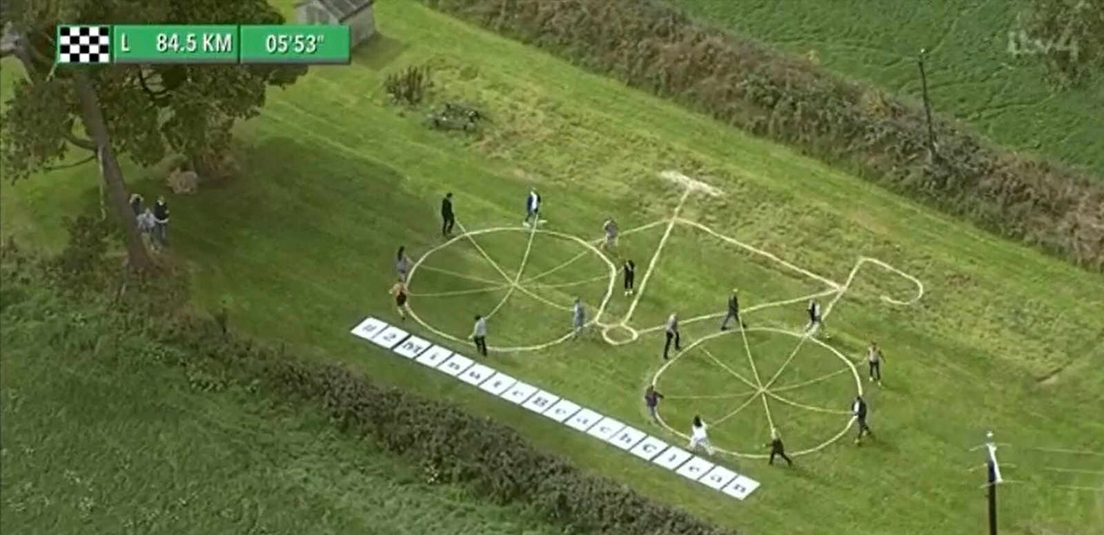 Bray Leino create a giant beach litter bike for the Tour of Britain ...